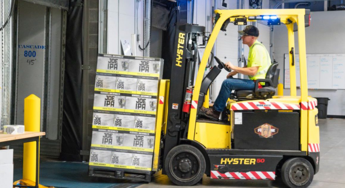 Automated Dock Door Tracking | TechVision+